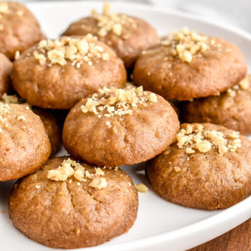 Melomakarona Recipe (Greek Christmas Honey Cookies) - Herbs & Flour