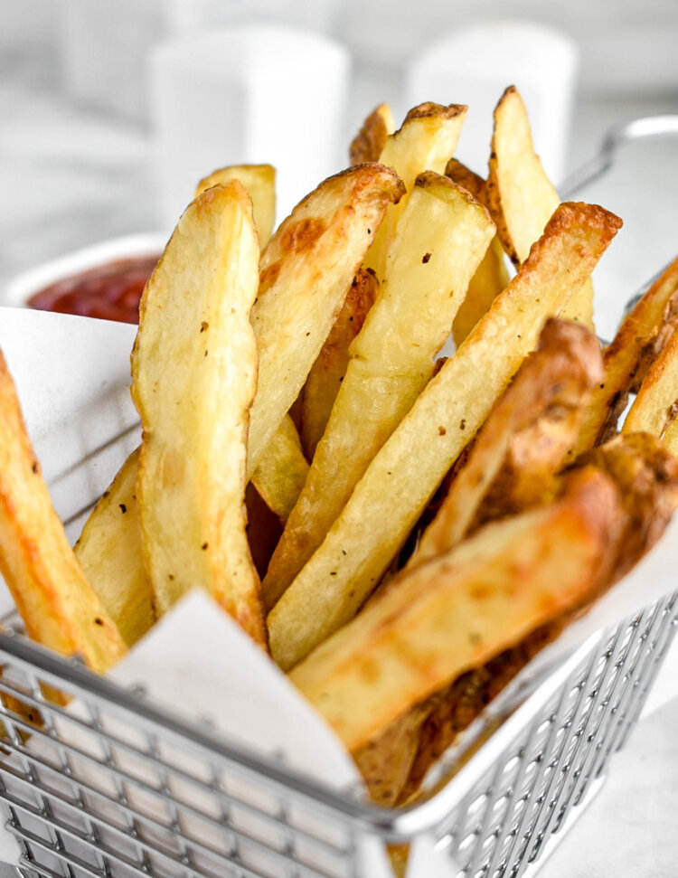 Air Fryer Seasoned French Fries - Herbs & Flour