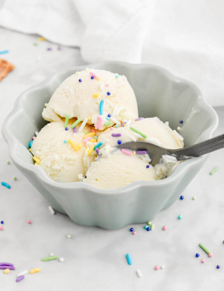 Simple Vanilla Ice Cream - Herbs & Flour