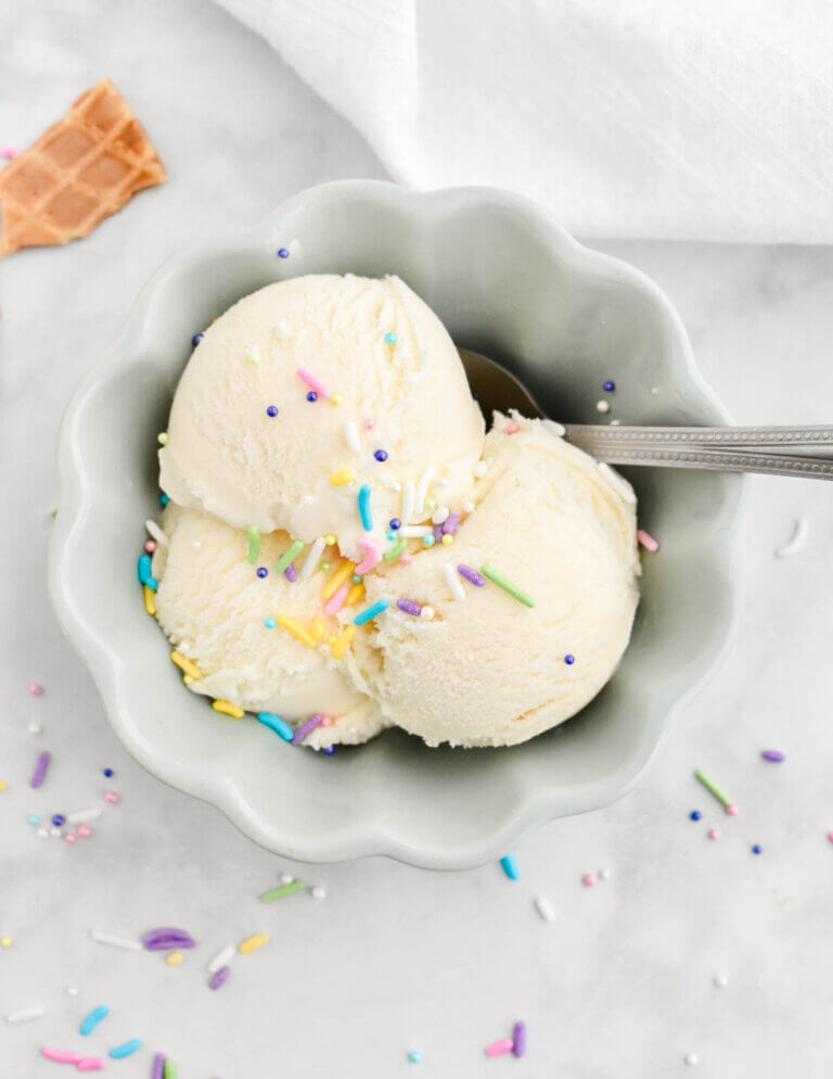 Simple Vanilla Ice Cream - Herbs & Flour